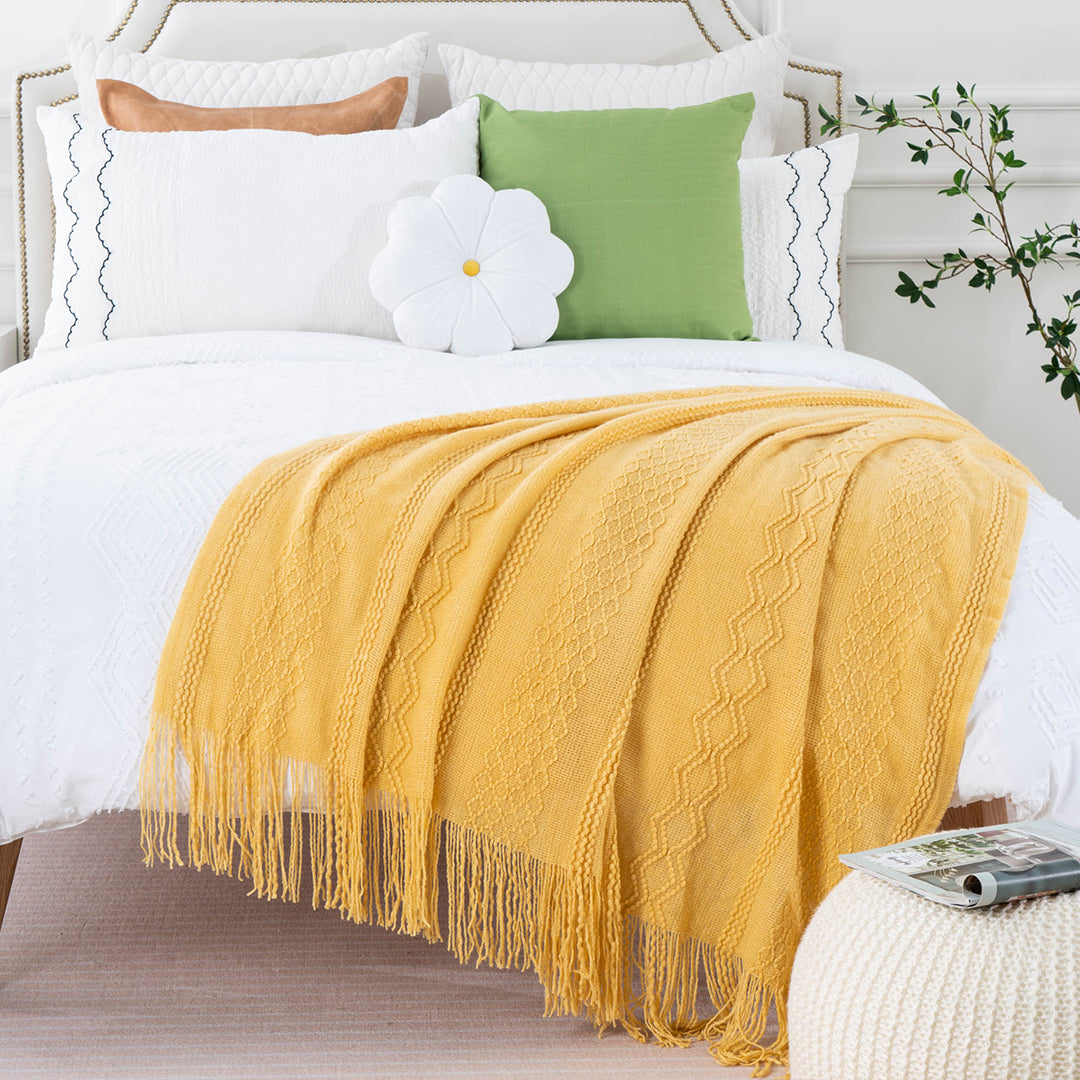 Entwining Fringe Throw | BATTILO HOME