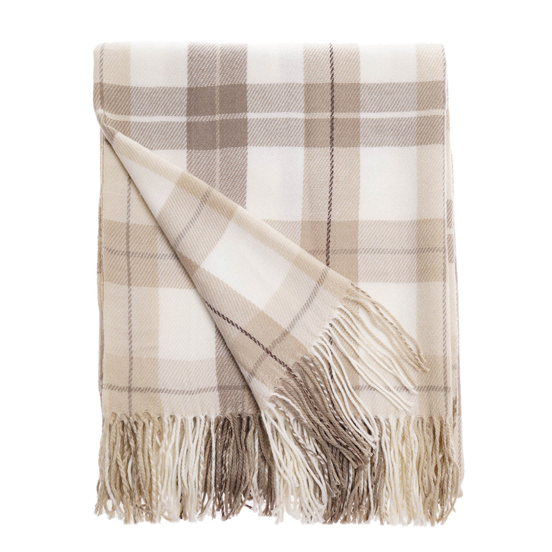 Farmhouse Plaid Throw | BATTILO HOME